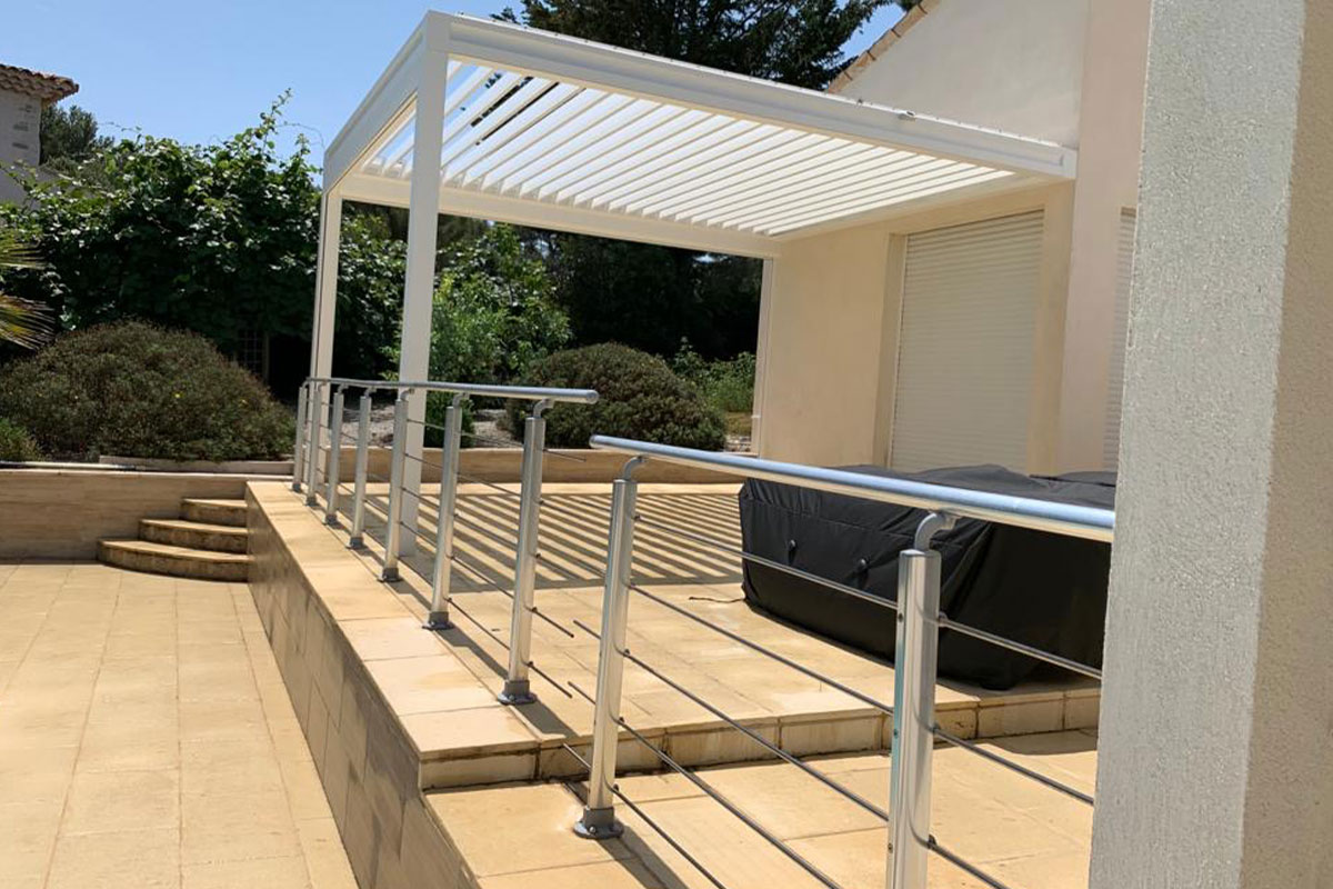 Qui peut procéder à l’installation de garde-corps à Cannes